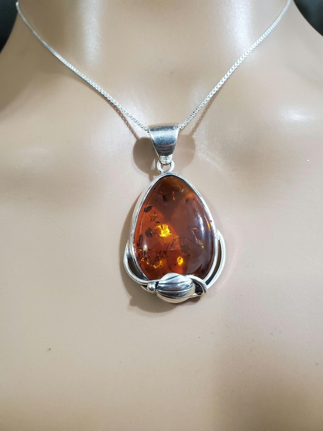 Baltic Amber Pendant/ Large Amber Pendant Necklace/baltic Amber Pendant ...