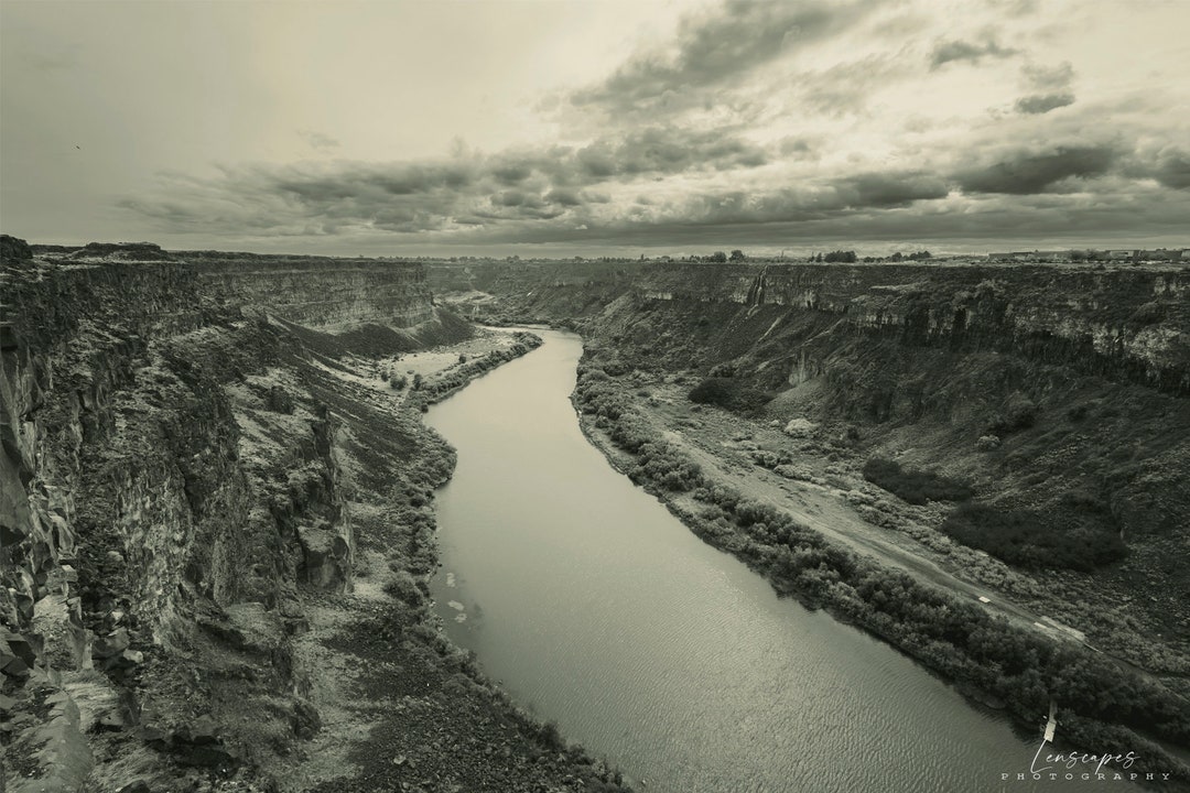 Monotone Landscape Photo of Snake River, Idaho - Landscape Scenery ...
