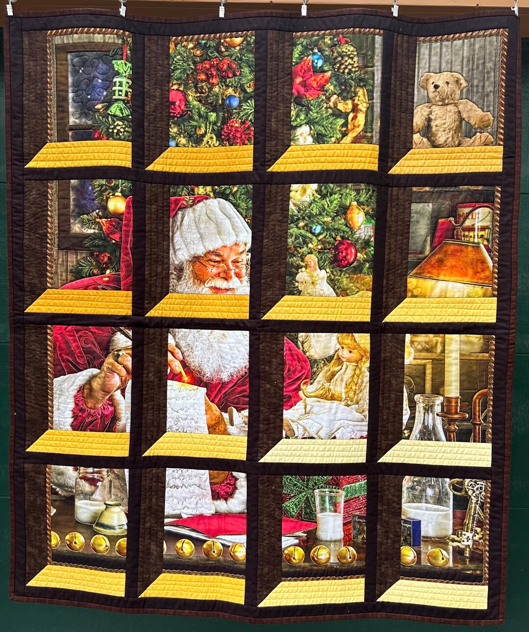 Santa Checking His List Quilt - Etsy