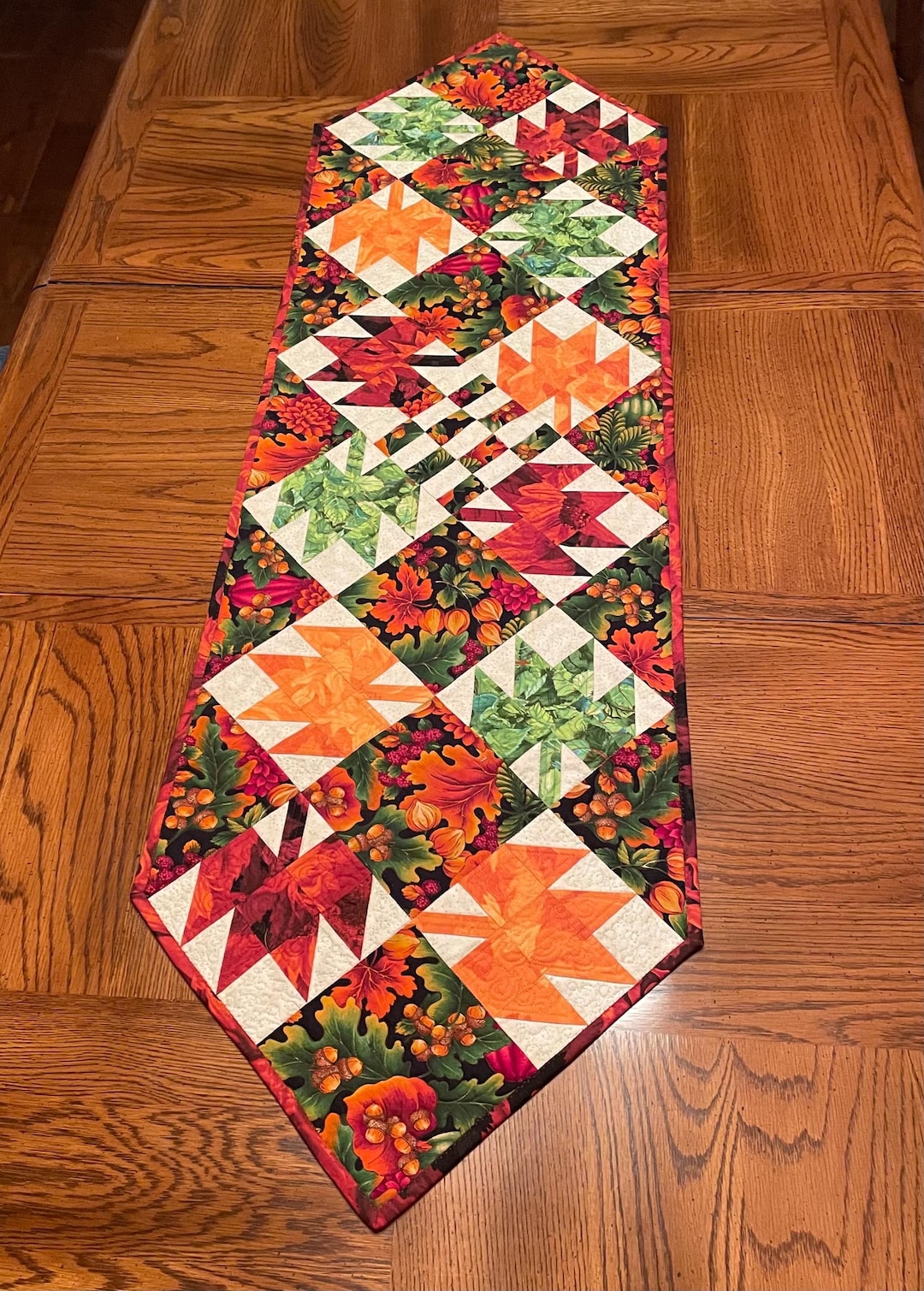 Maple Leaf Table Runner - Etsy