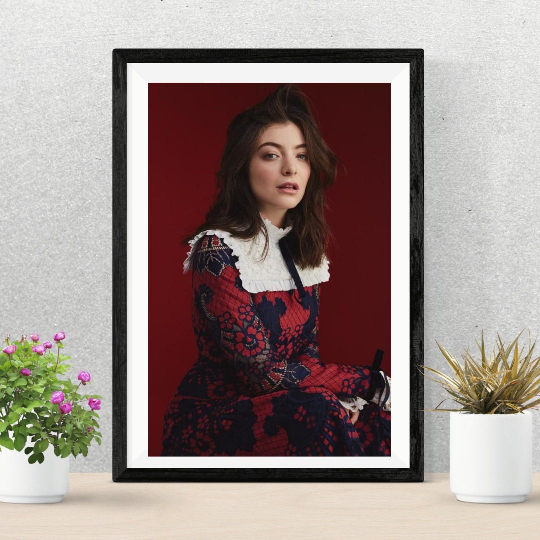 LORDE POSTER Lorde Tribute Lorde Walkpaper Studio Photo Music ...