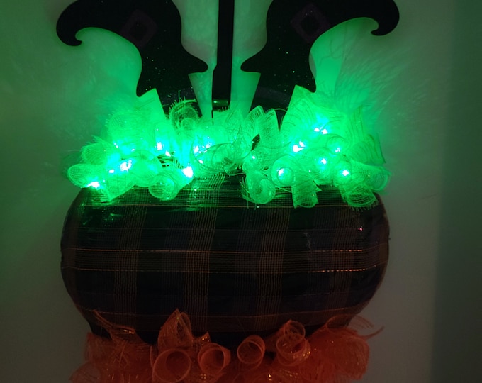 Cauldron Wreath - Etsy
