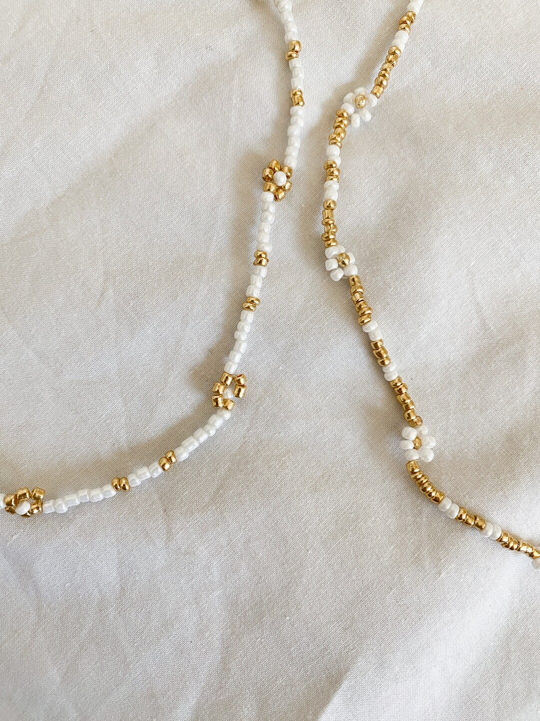 Lucy Necklace - Daisy Flower Chain Beaded Necklace - Etsy