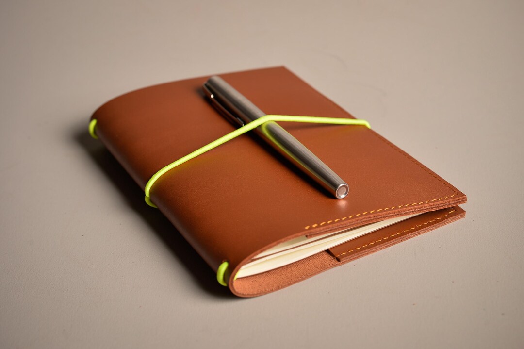 Midori Style Refillable Leather Notebook in A6 Size (10x15cm), With 2 ...