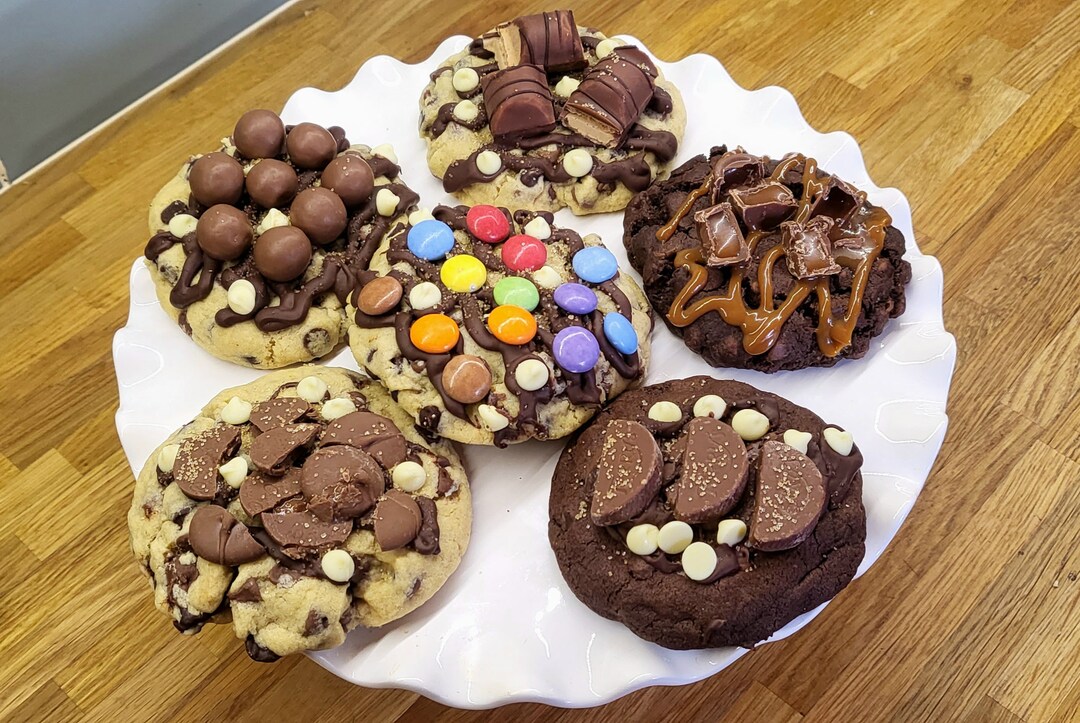 CONGRATULATIONS Loaded Chunky Mixed Cookie Gift Set With Card ...