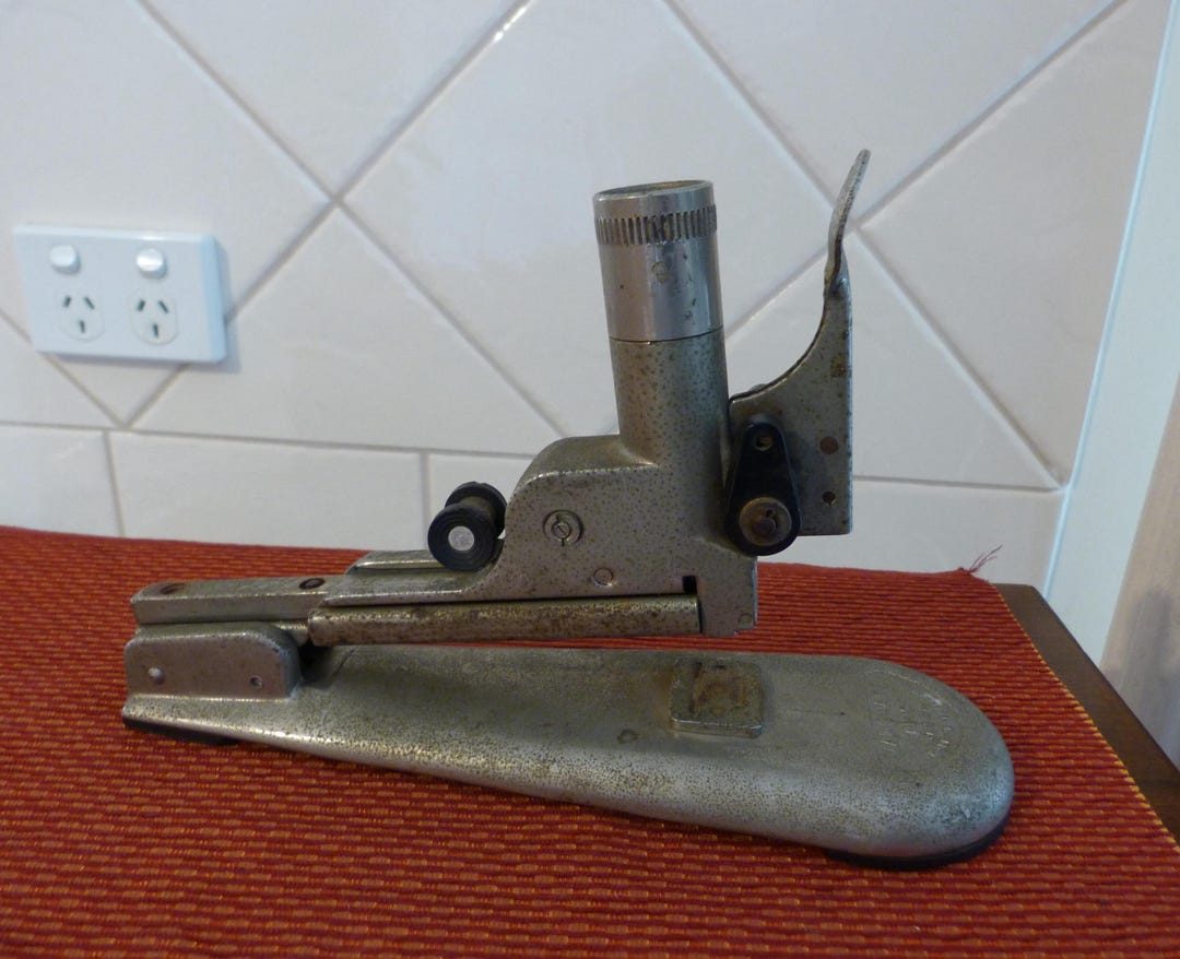 Vintage Vanguard Auto Desk Stapler England C1930s - Etsy