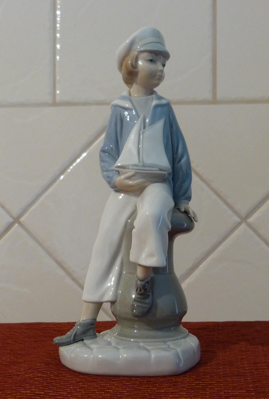 Lladro Figurine Boy With Yacht 4810 - Etsy