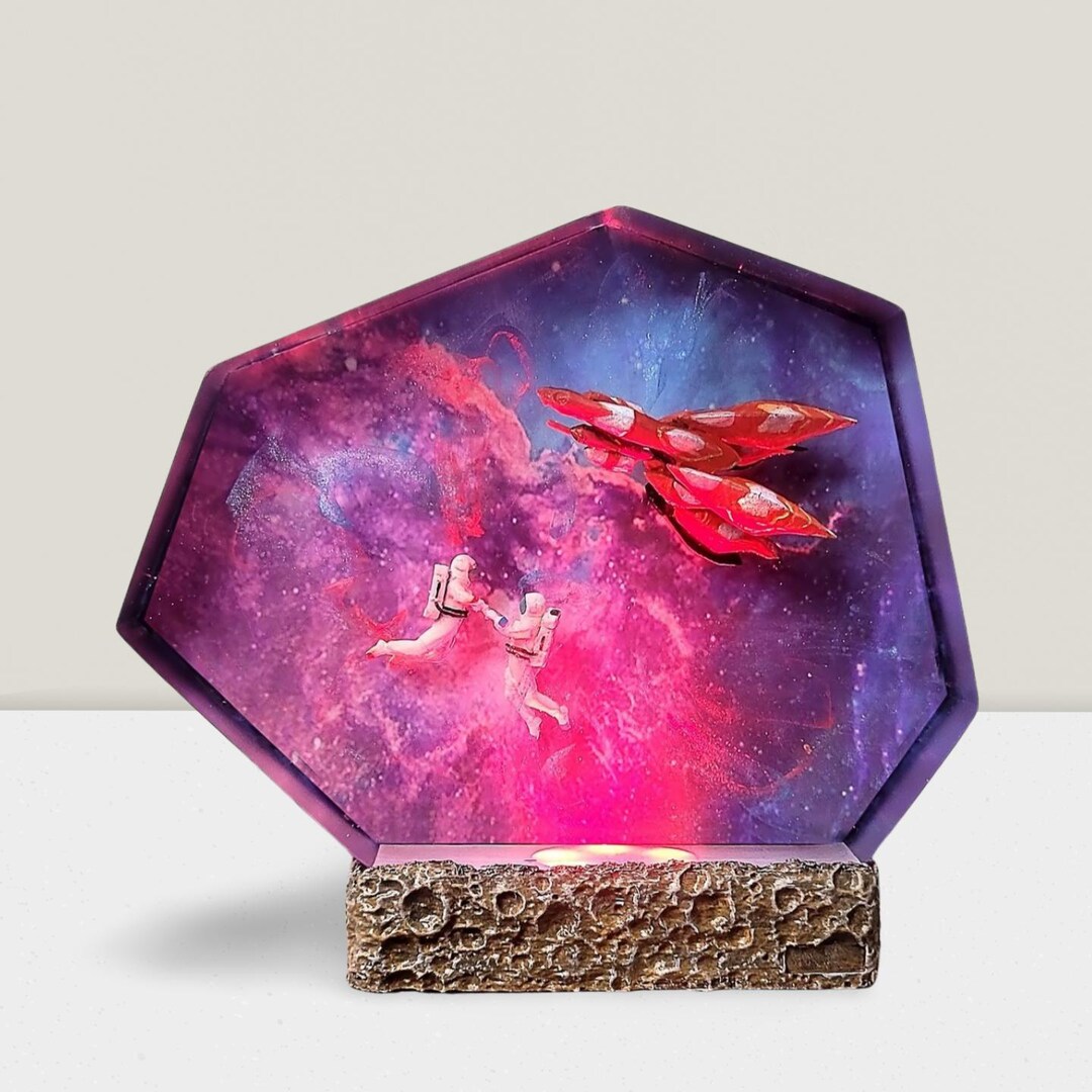 Handmade Astronaut & Red Starship Galaxy Resin Lamp: Sci-fi Space Night ...