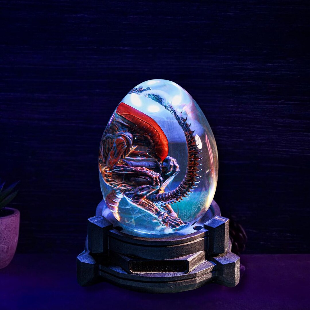 Handmade Sci-fi Alien Resin Egg Lamp With LED Base - Etsy