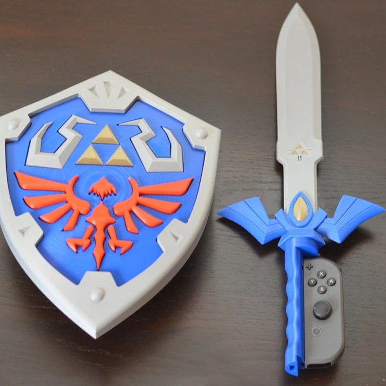 The Legend of Zelda: 3D Printing Master Sword & Hylian Shield Shield ...
