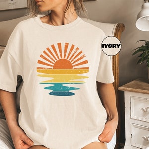 Comfort Colors® Sunset Rays Wavy Shirt, Retro Sun T-shirt, Sunshine Tee ...