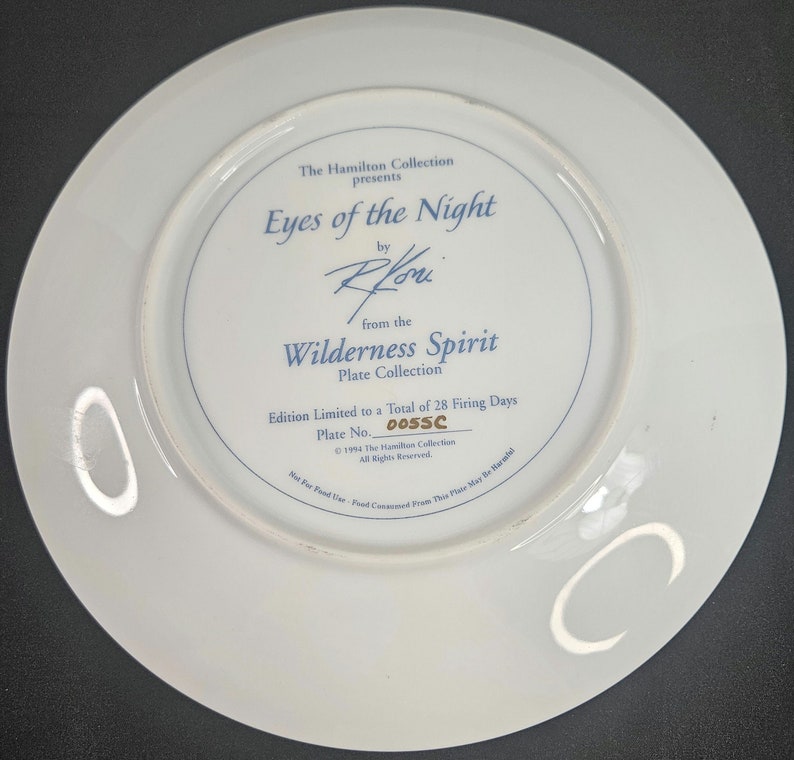 Wilderness Spirit Plate Collection #0055C - 8 1/4" Wolf "eyes of the ...