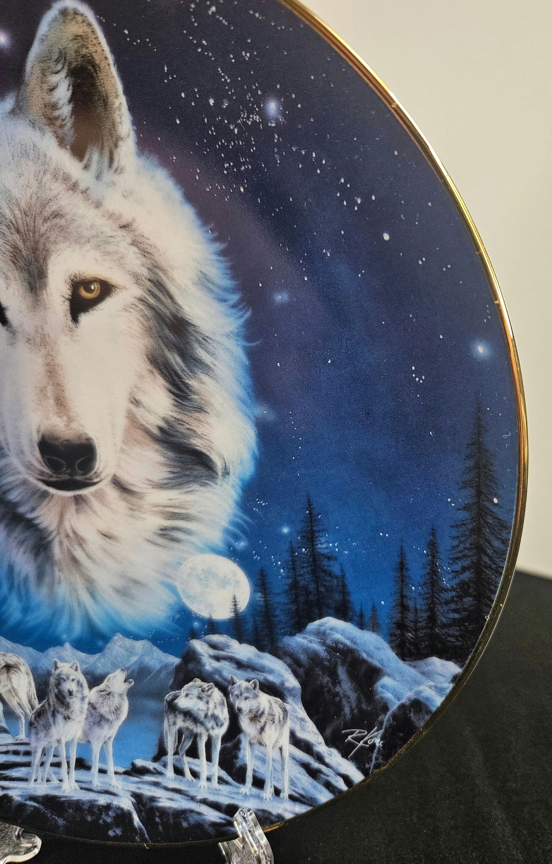 Wilderness Spirit Plate Collection #0055C - 8 1/4" Wolf "eyes of the ...