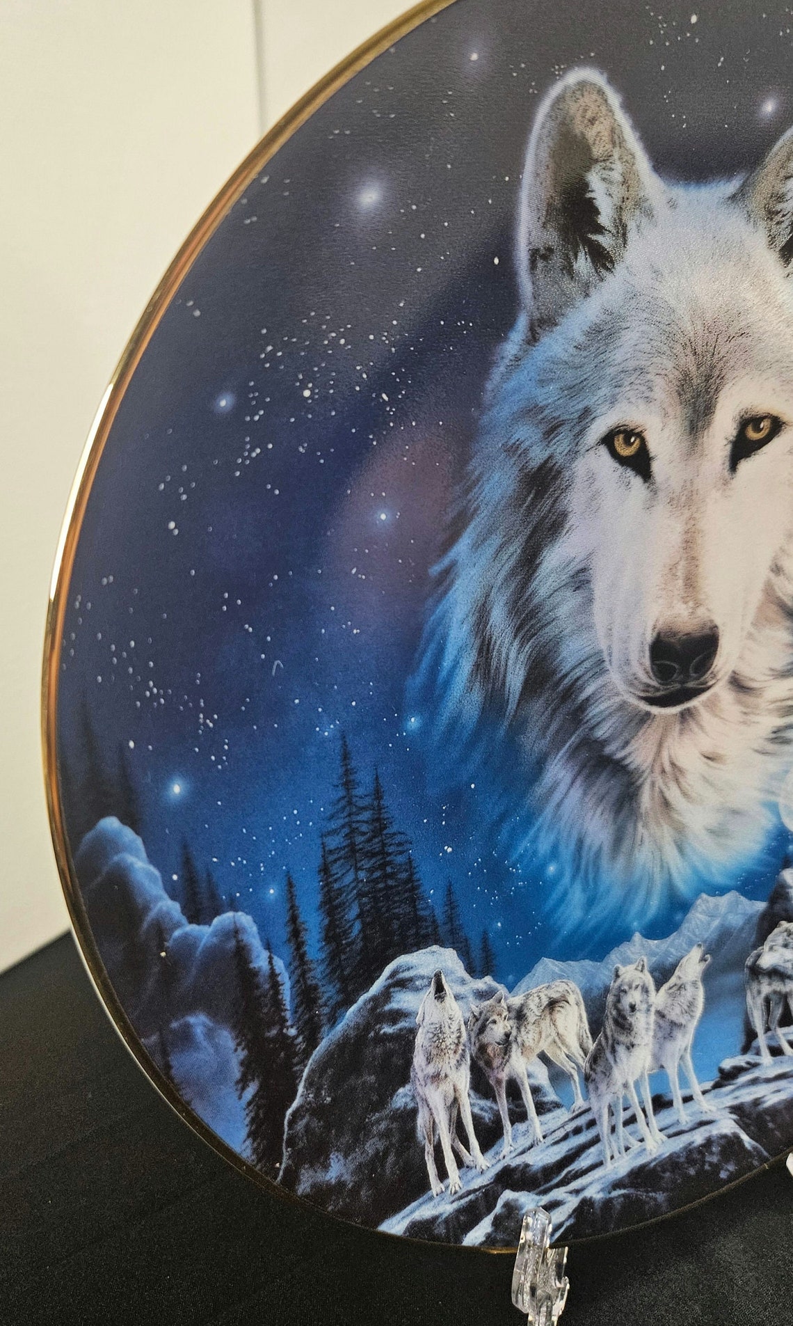 Wilderness Spirit Plate Collection #0055C - 8 1/4" Wolf "eyes of the ...