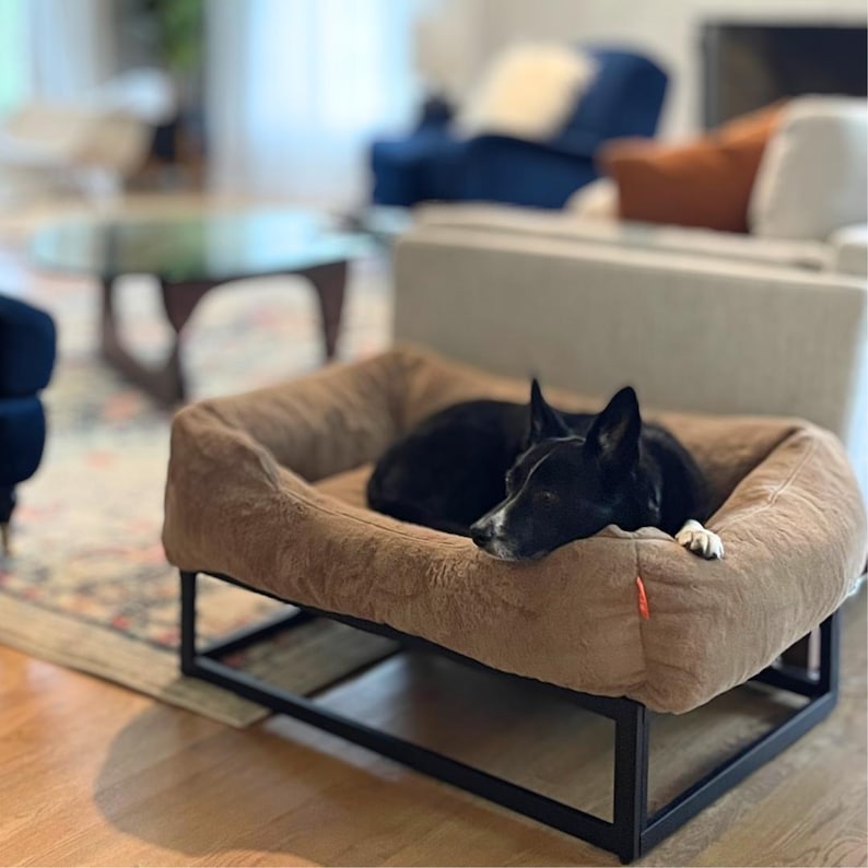 Luxury Elevated Dog Bed With Washable Faux Fur Cover – Raised Pet Bed ...