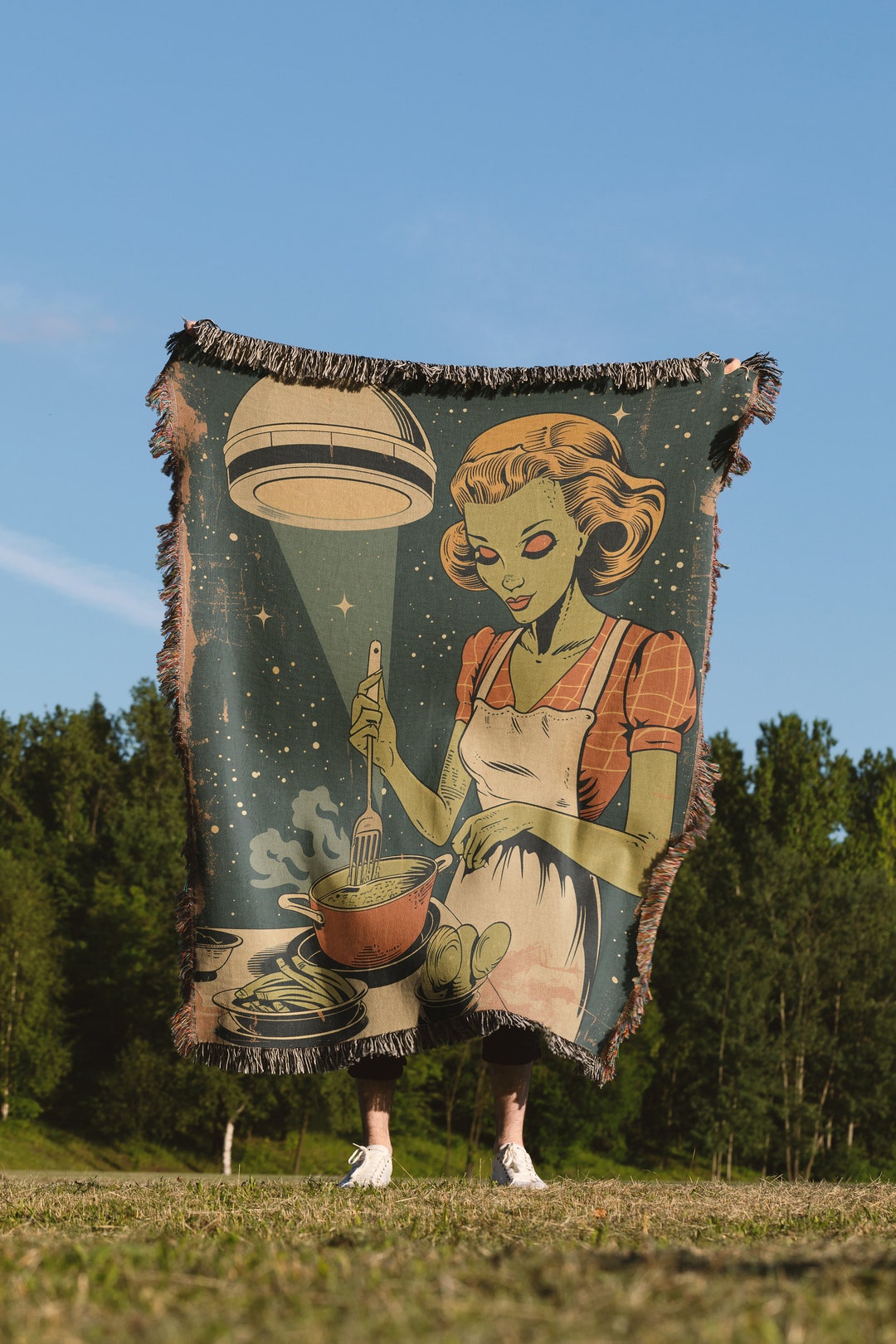 Retro Alien Housewife Woven Blanket With Sci-fi Throwback Style and ...