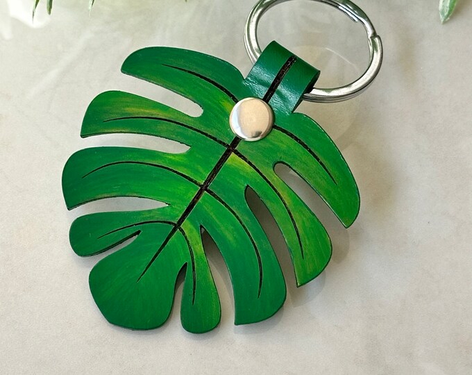 Monstera Leaf Enamel Keychain // Gold / Green / Palm Leaf / Plants ...