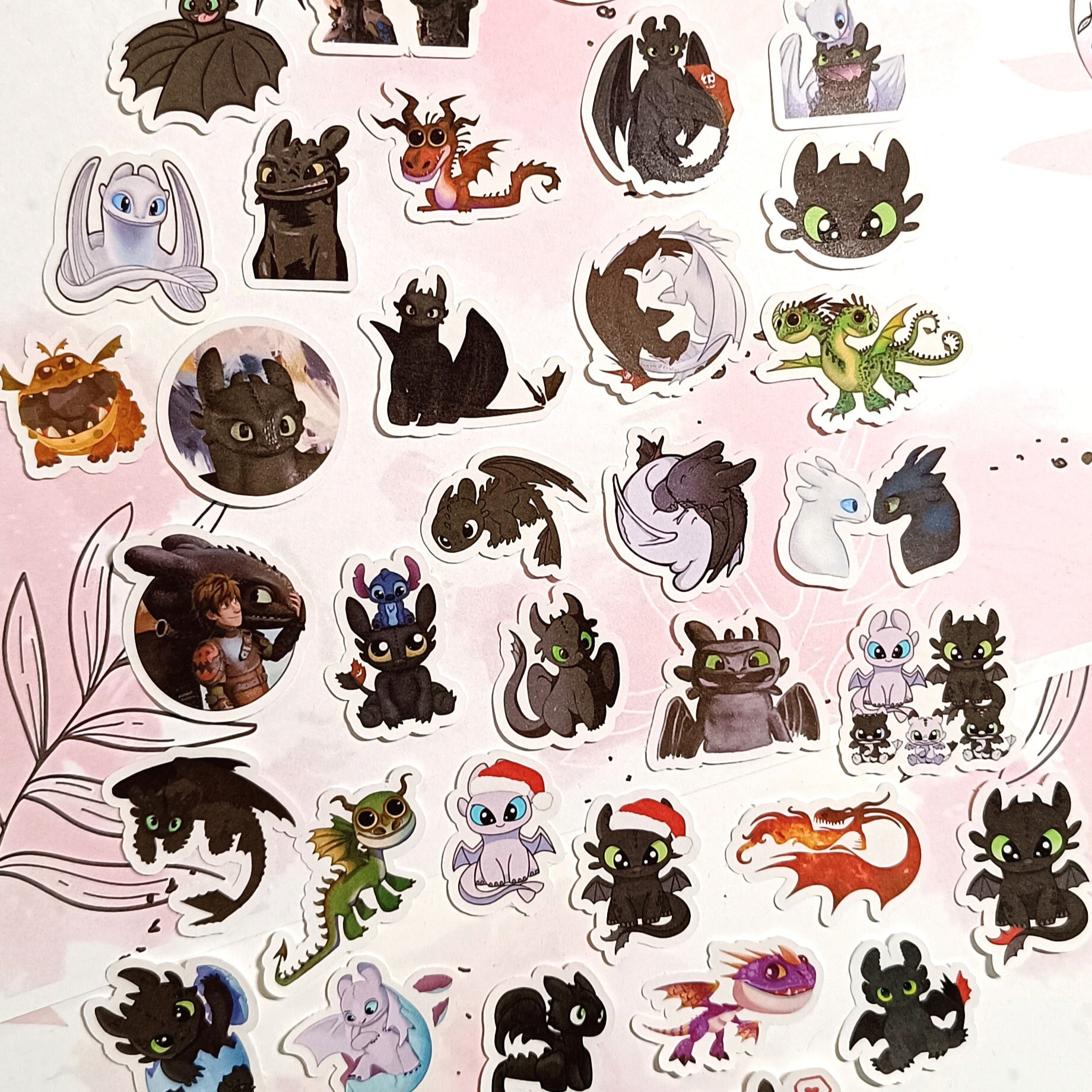 How to Train Your Dragon Toothless Stickers on the Notebook - Etsy