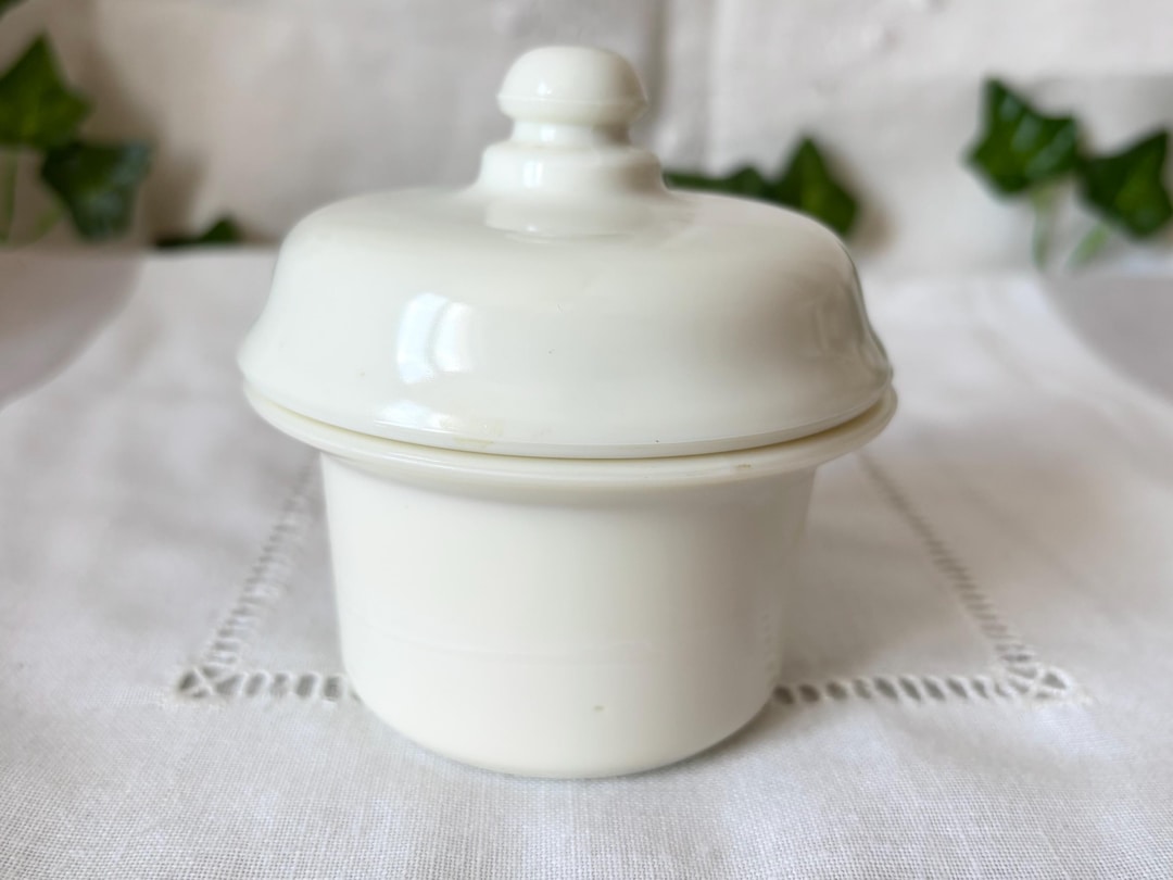 Massilly / Eurocap / Milk Glass Terrine Diameter: About 10cm(inside ...