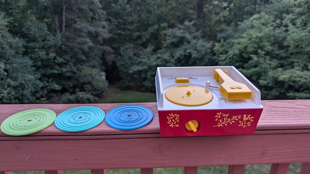 Vintage Fisher Price Music Box Record Player With 3 Records 6 Songs - Etsy