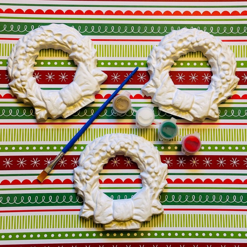 Ready to Paint Wreath Plaster Craft, Kids Crafts, Holiday Party Favors ...