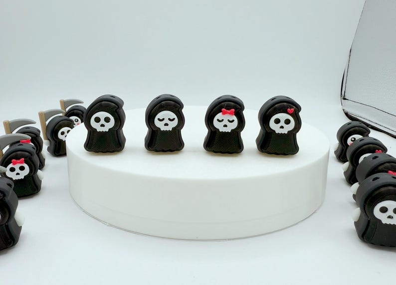 3D Printed Grim Reaper Ghost Clicker | Halloween Fidget Toy - Etsy
