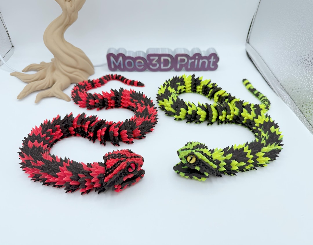 3D Printed Articulated Bush Viper Toy: Retractable Fangs, Luminous ...