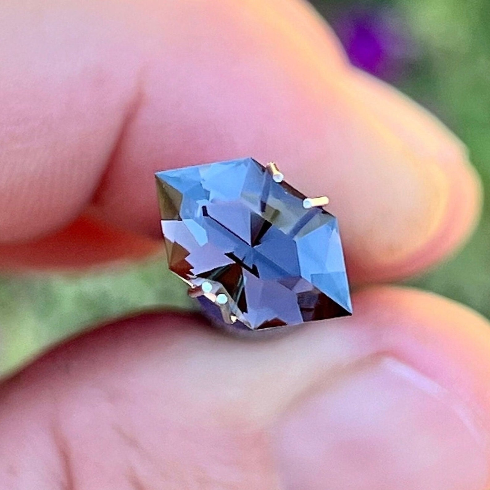 3.23ct. Grey Spinel - Color Change - Etsy
