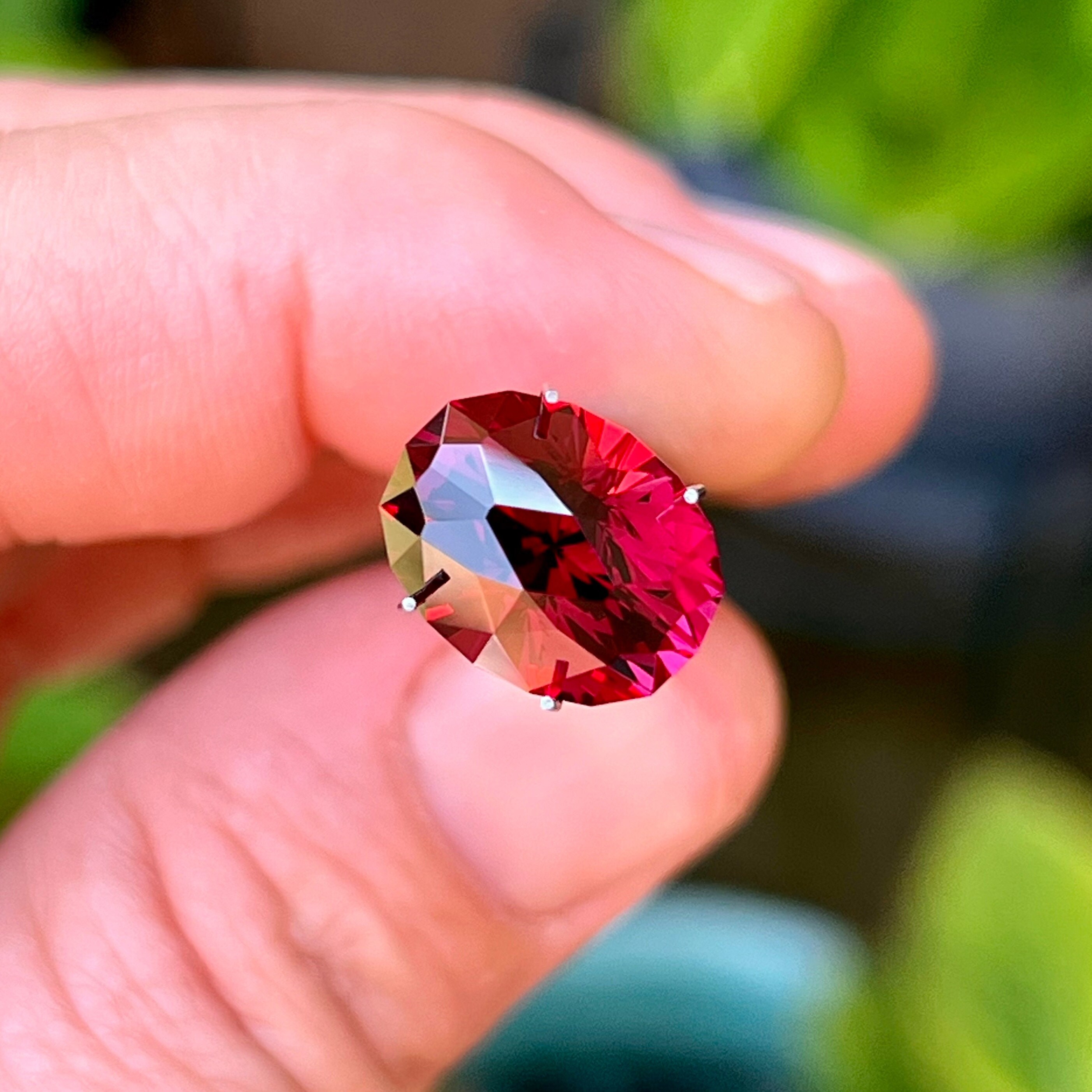 10.05ct. Umbalite Garnet Color Change - Etsy