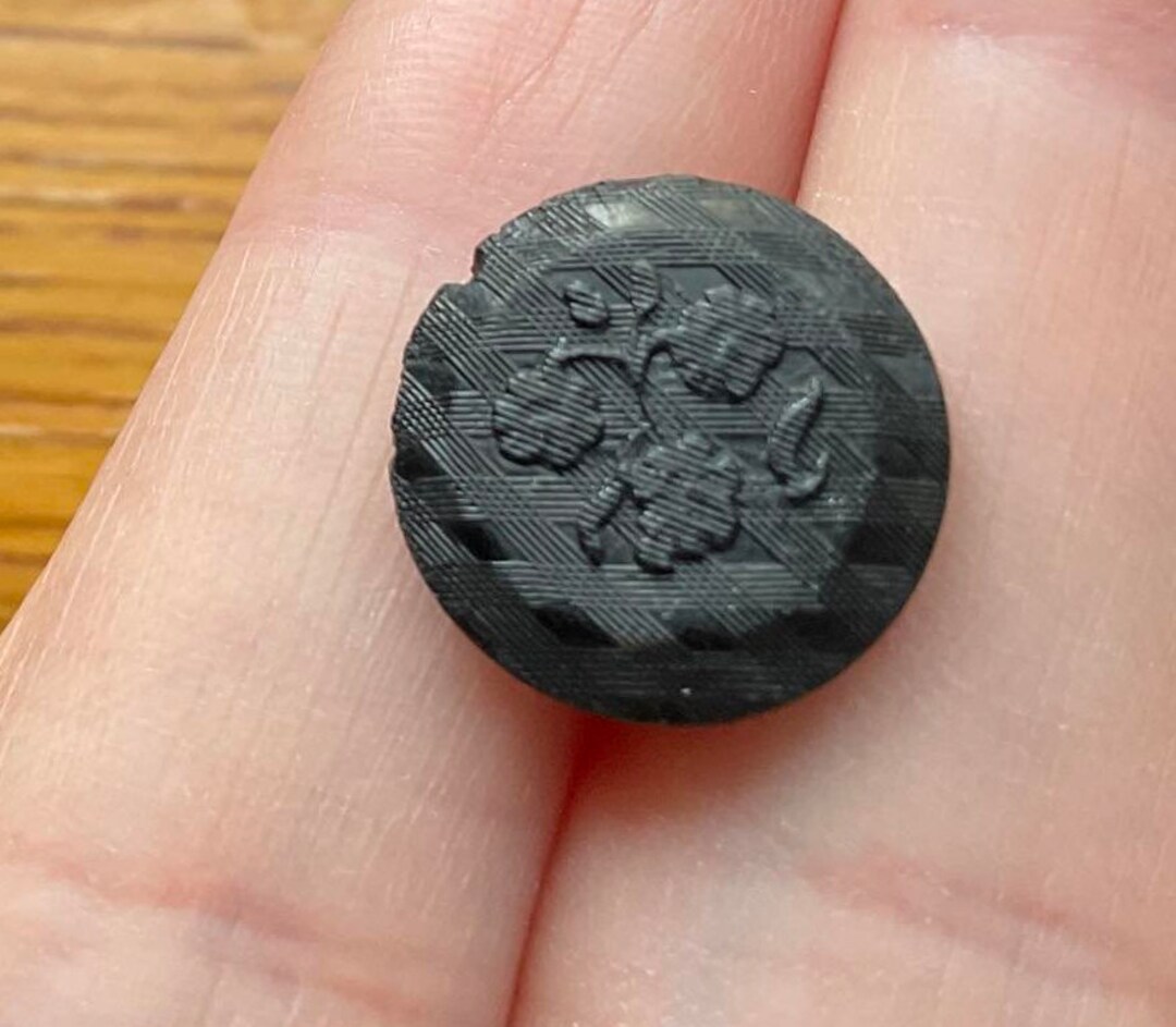 Antique 1840s Horn Button Floral Design 1/2 Inch T.W. Ingram Patent (on ...