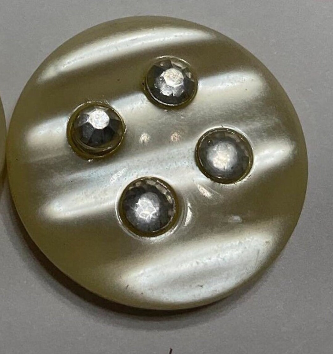 White Vintage Pearlized Moonglow Button With Rhinestones. Self Shank. 1 ...