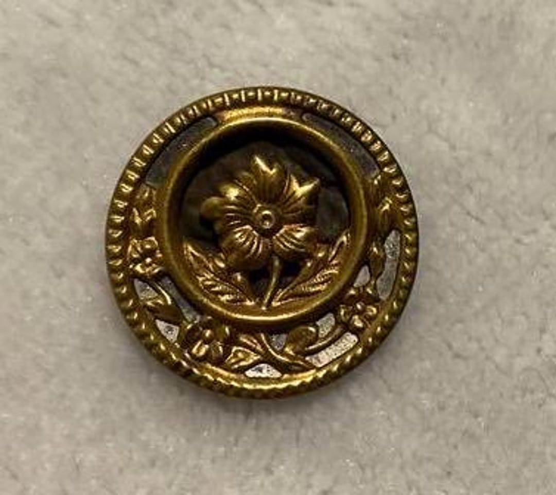 Antique Brass Floral Twinkle Button. 5/8 Inch. for Sewing, Knitting, Crafting, Collecting. - Etsy