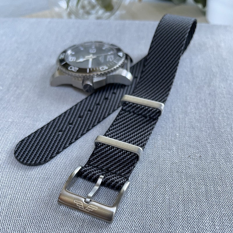 Bond Single Pass Strap - Etsy