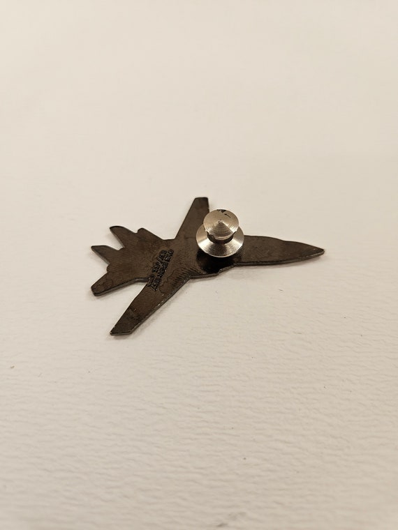 WM Spear Grumann F-14 Tomcat Airplane Enamel Pin 1987… - Gem