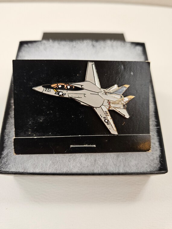 WM Spear Grumann F-14 Tomcat Airplane Enamel Pin 1987… - Gem