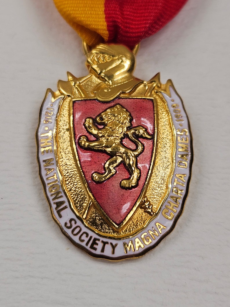 Vintage the National Society Magna Charta Dames 1909 Insignia Badge - Etsy
