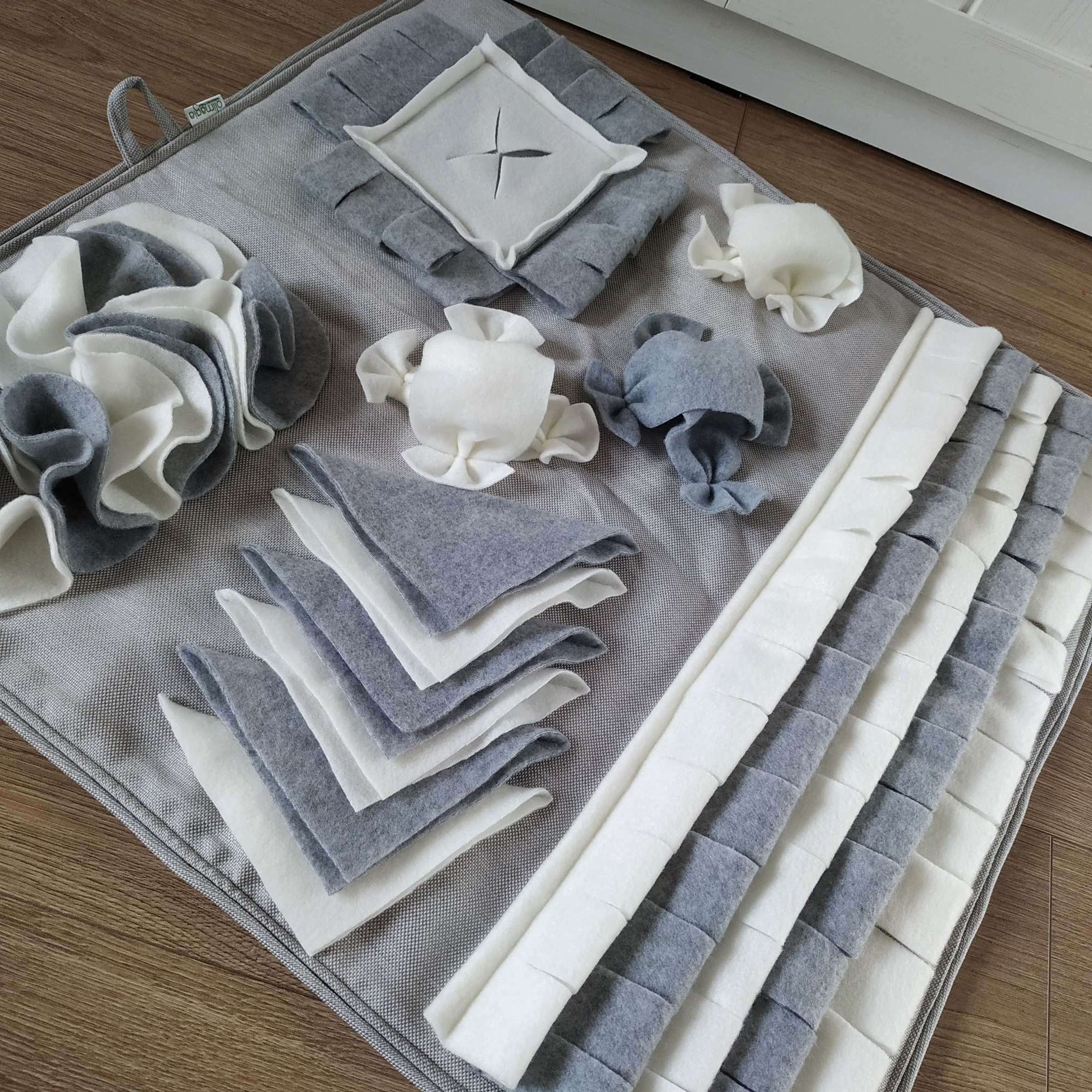 Interactive Slow Feeder, Dog Treat Mat, Gifts for Dog Owners, Mental ...