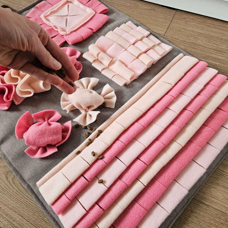 Interactive Cat Toy, Pink Snuffle Cat Mat 50x70 Cm, Puzzle Cat Treat ...