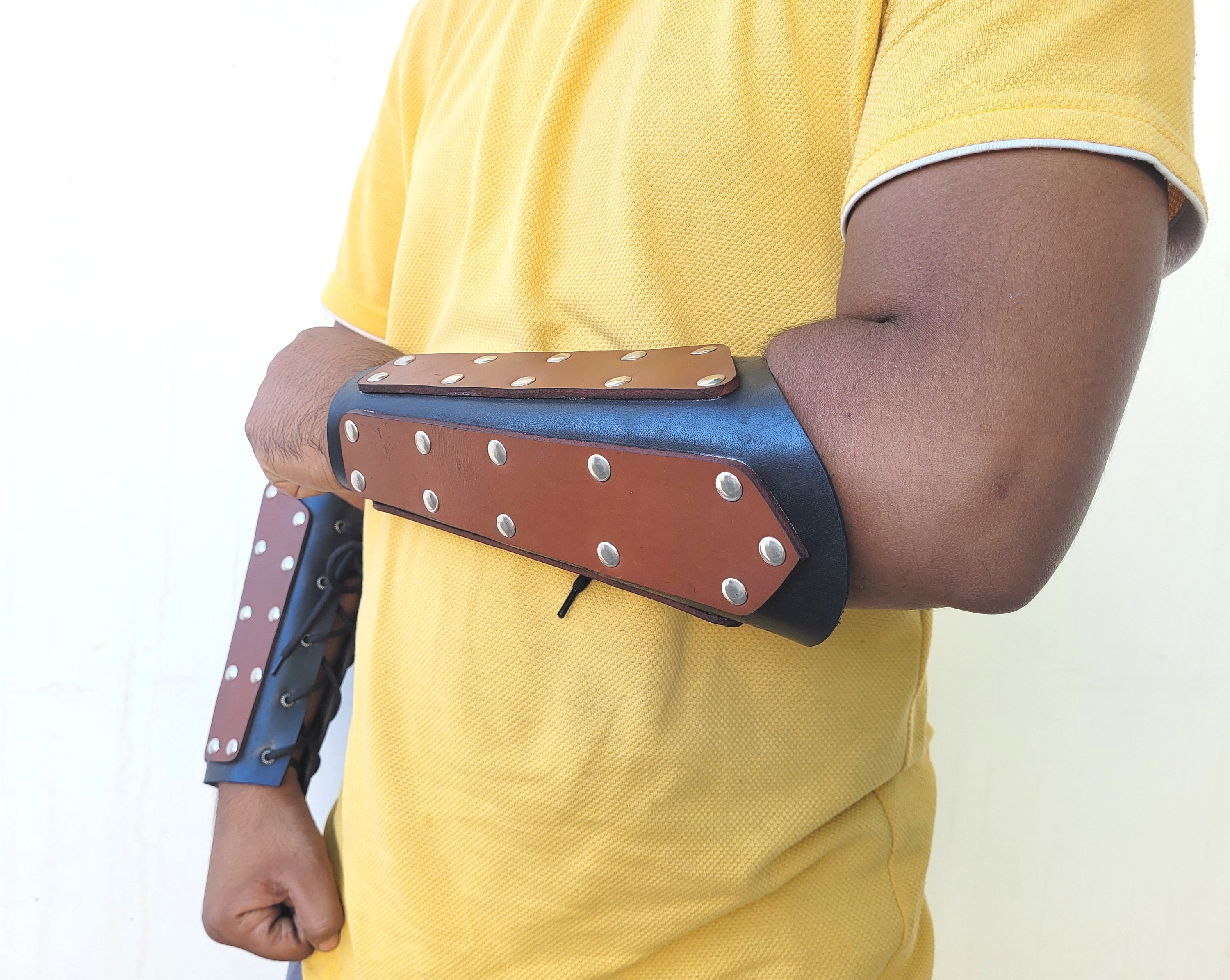 Medieval Leather Arm Bracer Cosplay Leather Armor Arm Warmers Lace-up ...