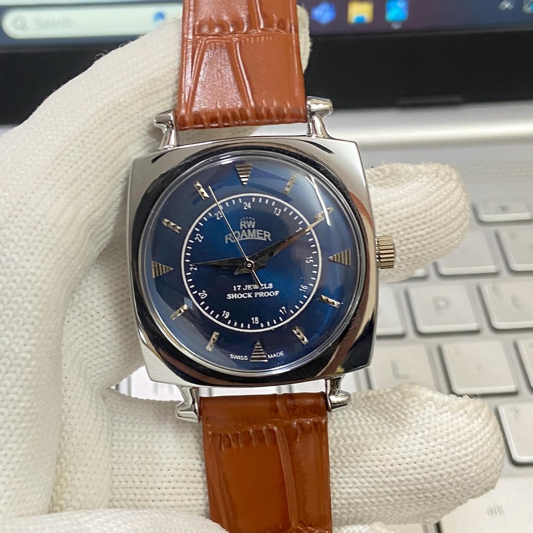 Vintage Refurbished Roamer Mechanical Hand Winding 17 Jewels Blue Face ...
