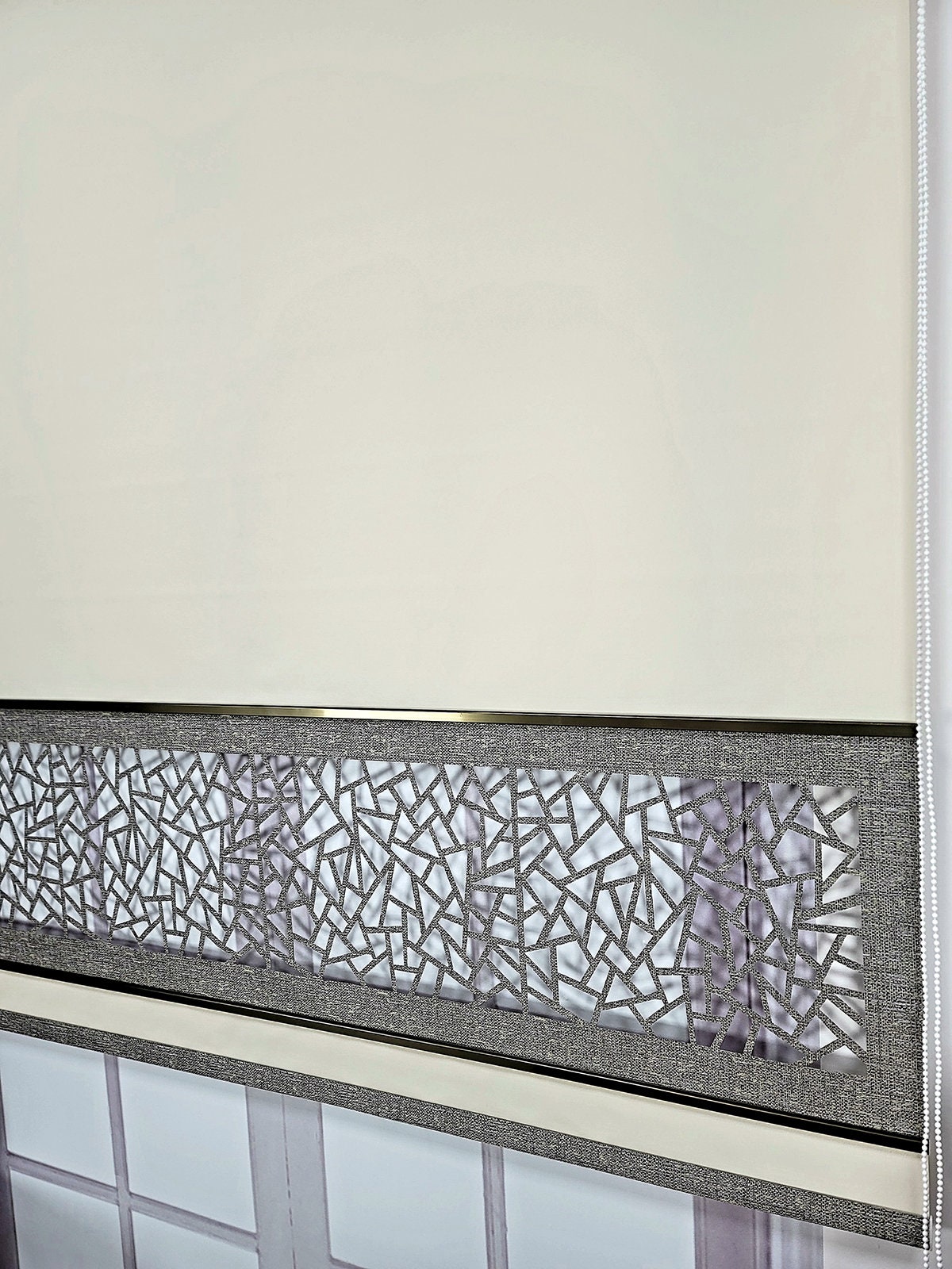 Laser Cut Roller Blind: Matte Fabric, Light Filtering, Geometric Design ...