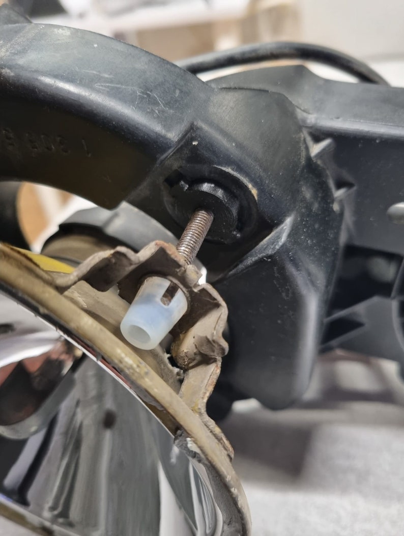 BMW E30 Front Headlight Adjustment Repair Clips Set Restoration Kit ...