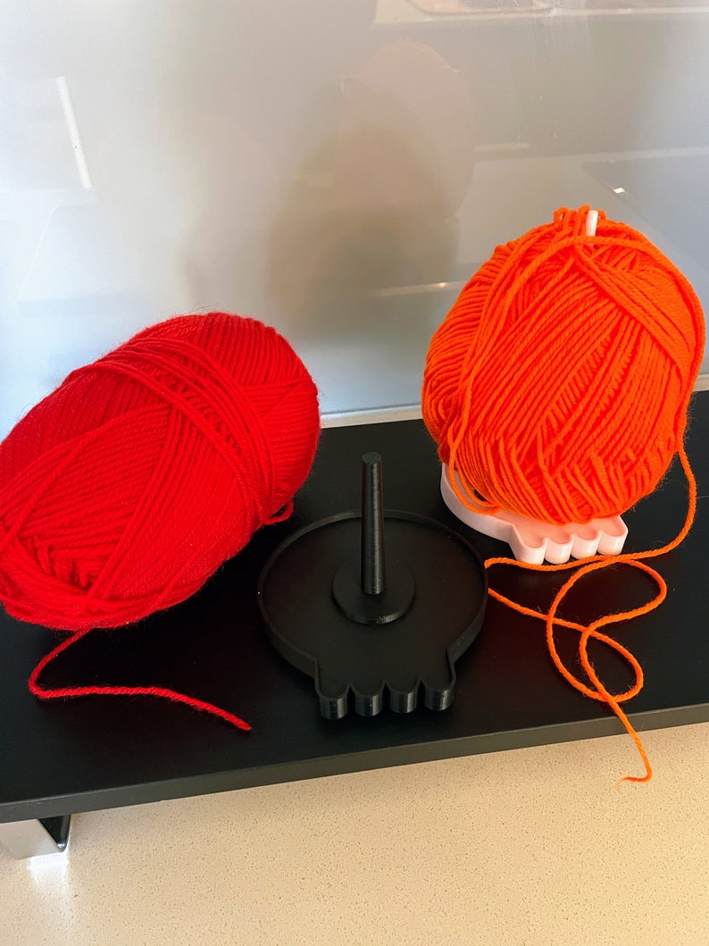 Skull Yarn Spinner Spinning Yarn Tool Unique Gift for Crocheters Custom ...