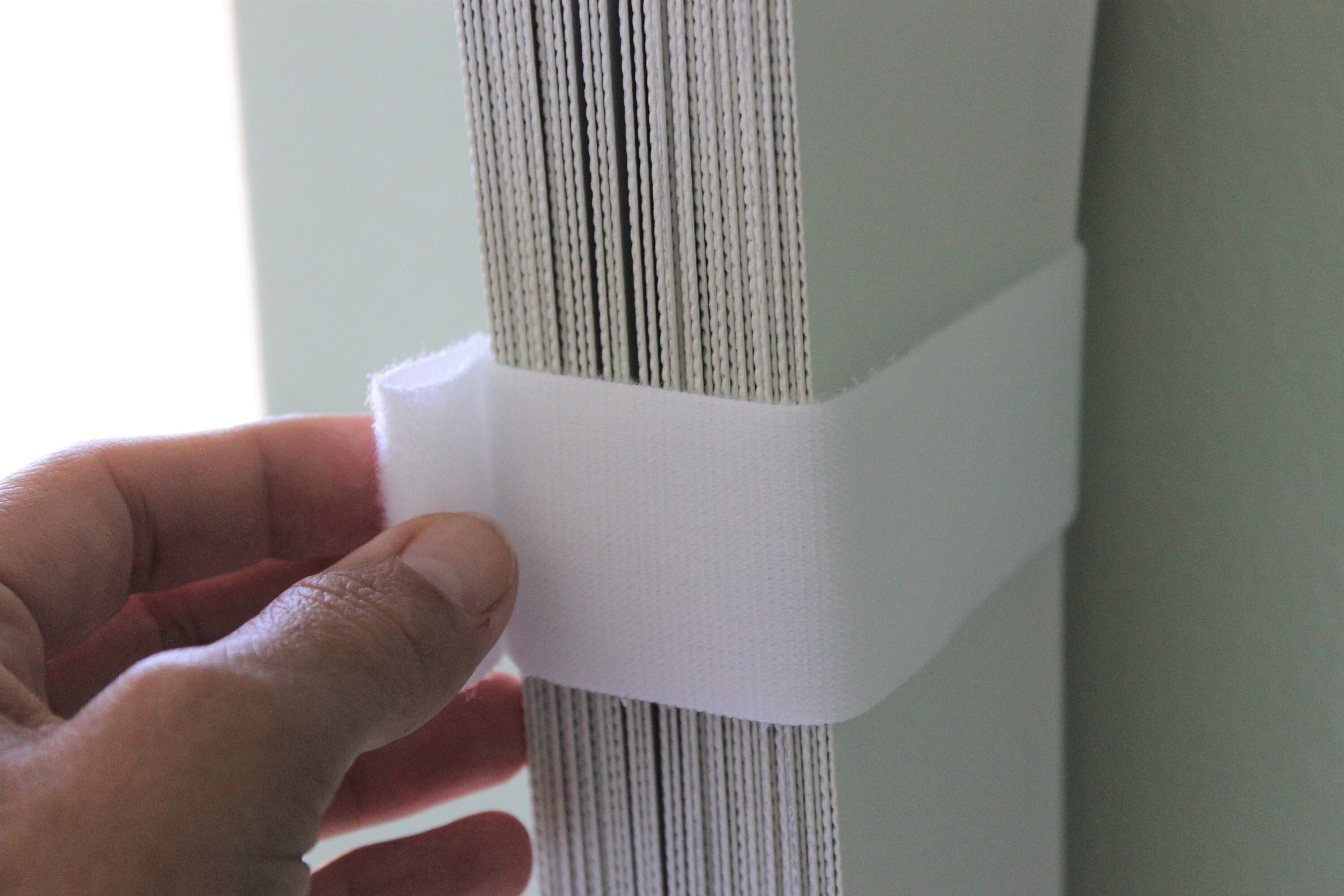 Chatter Stopper™: Vertical Blind Slat Organizer With Wall Hanger - Etsy
