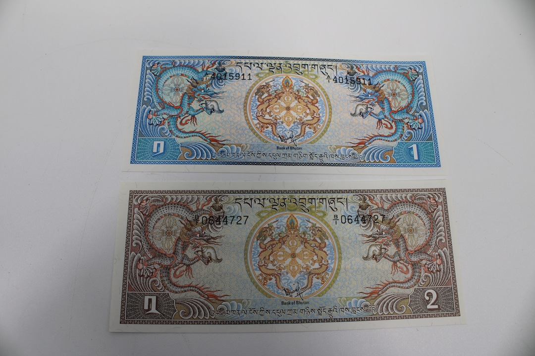 Vintage Bhutan 1981 Banknotes Set, 1 & 2 Ngultrum, Uncirculated ...