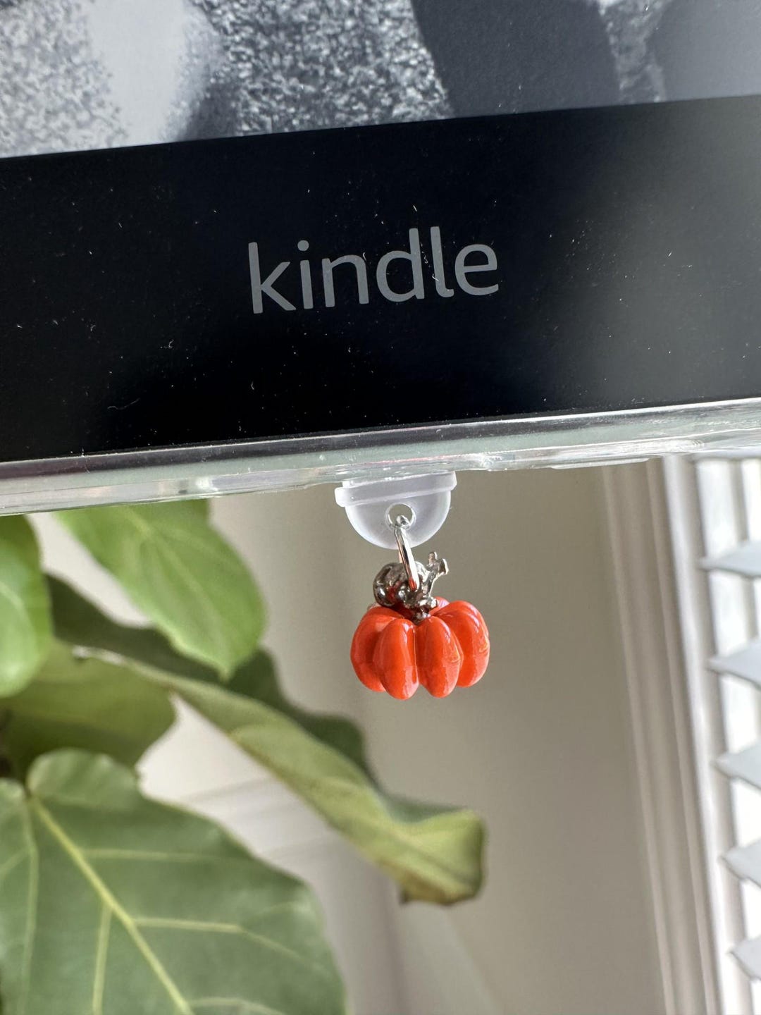 Fall Charm Dust Plug for Usb-c/type-c Ports on Kindle Charm Ipad ...