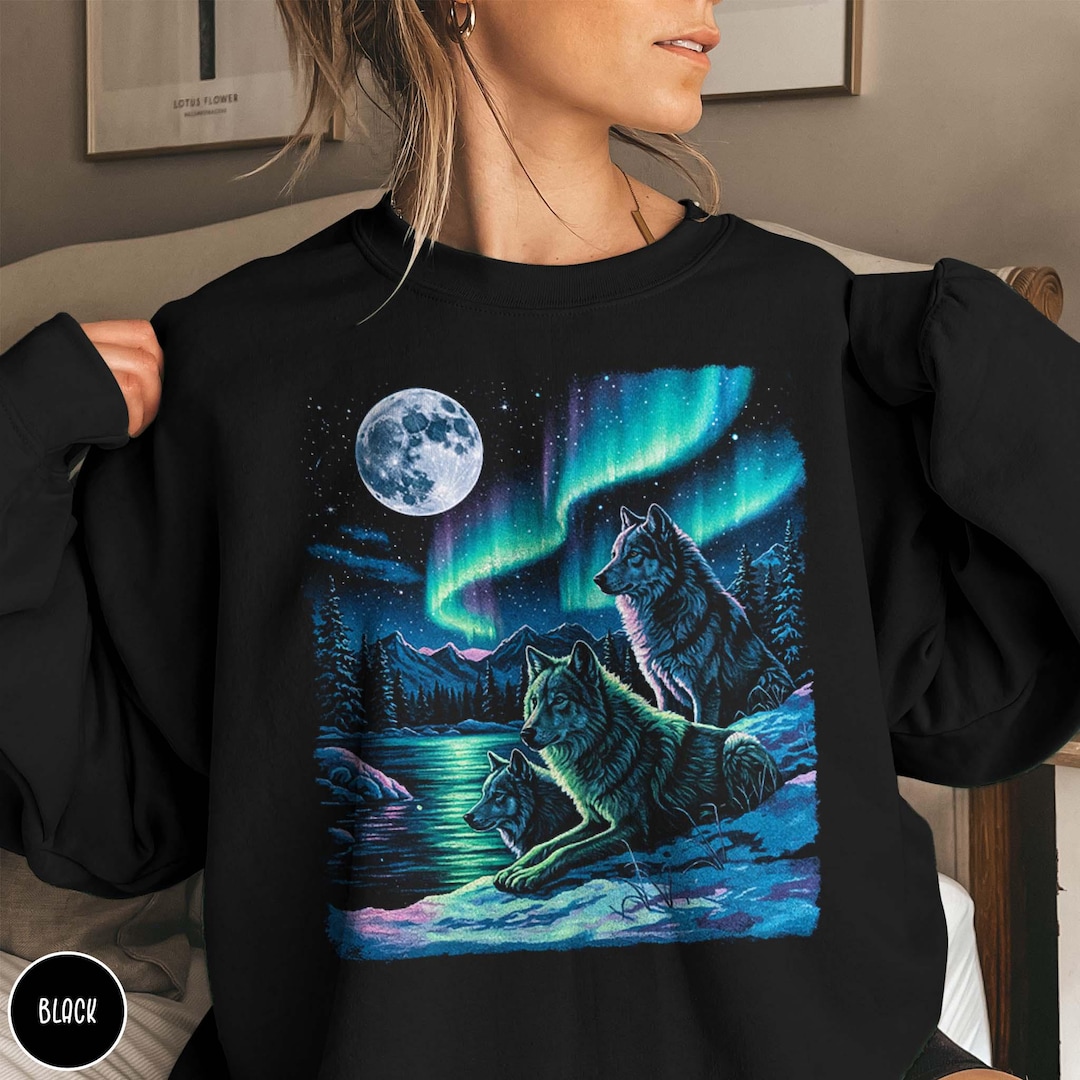 Retro 90's Wolf Sweatshirt Northern Lights Sweater Winter Animal Scene ...