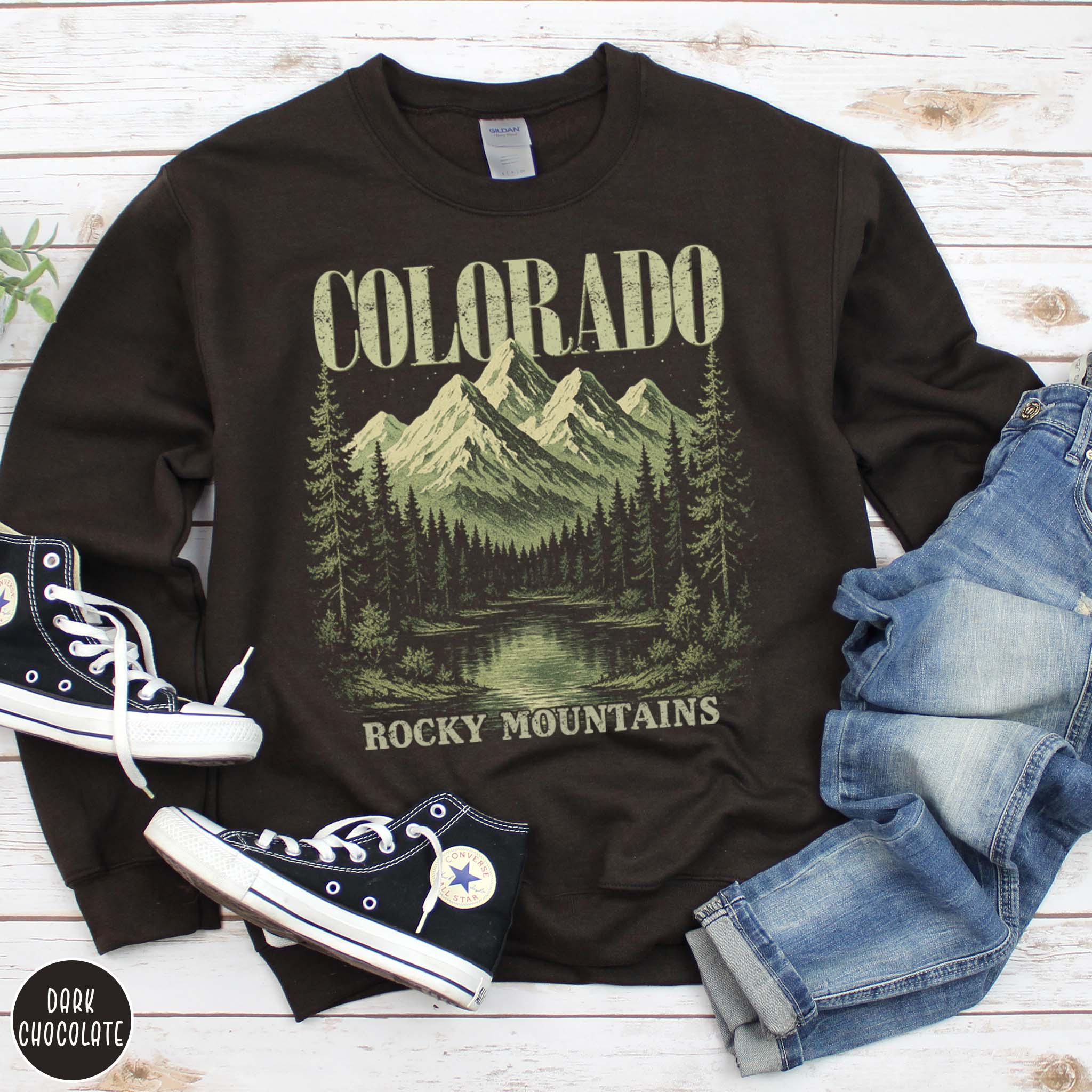 Colorado Rocky Mountain Retro Colorado Traveler Sweater Ski Trip ...