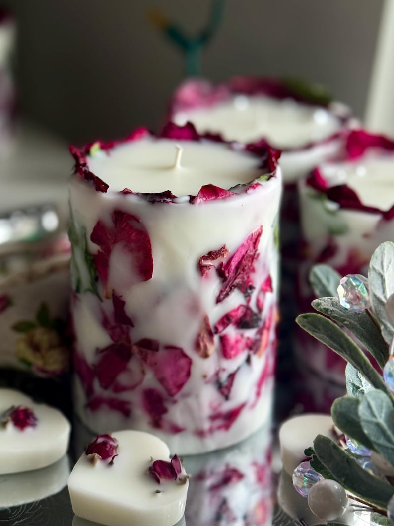 Rose Petal Candle: Romantic Valentine's and Mother's Day Gifts Candles ...