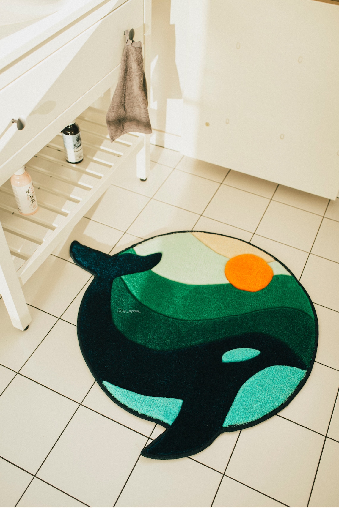 Seaside Inspired Tufted Rug L Orca Motif L 100% Handmade Soft & Fluffy ...